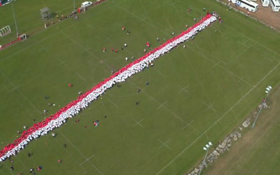 Rugby - Guinness World Record, ecco la mischia più lunga